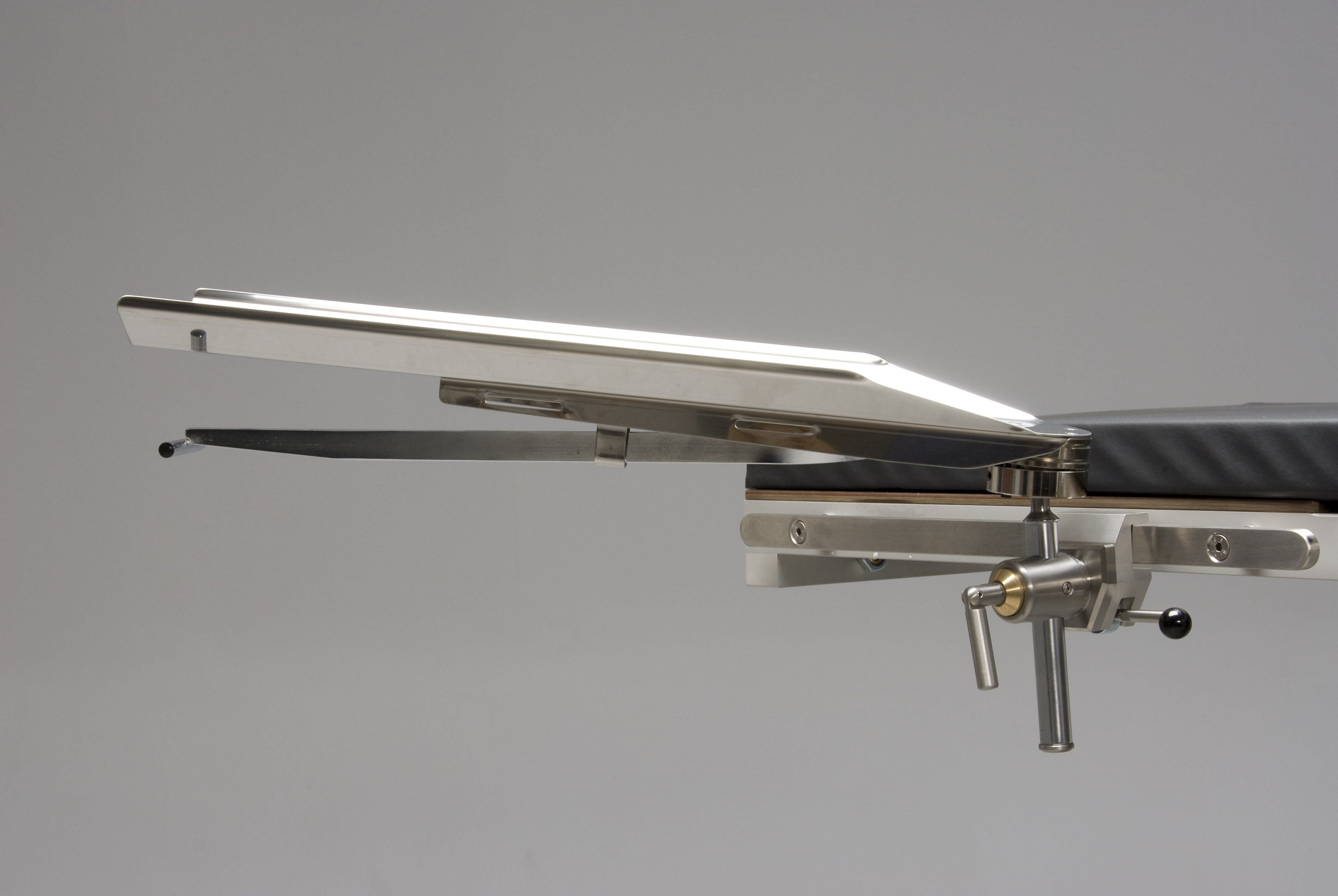 10-387 Armbord med radialfeste | Hospital