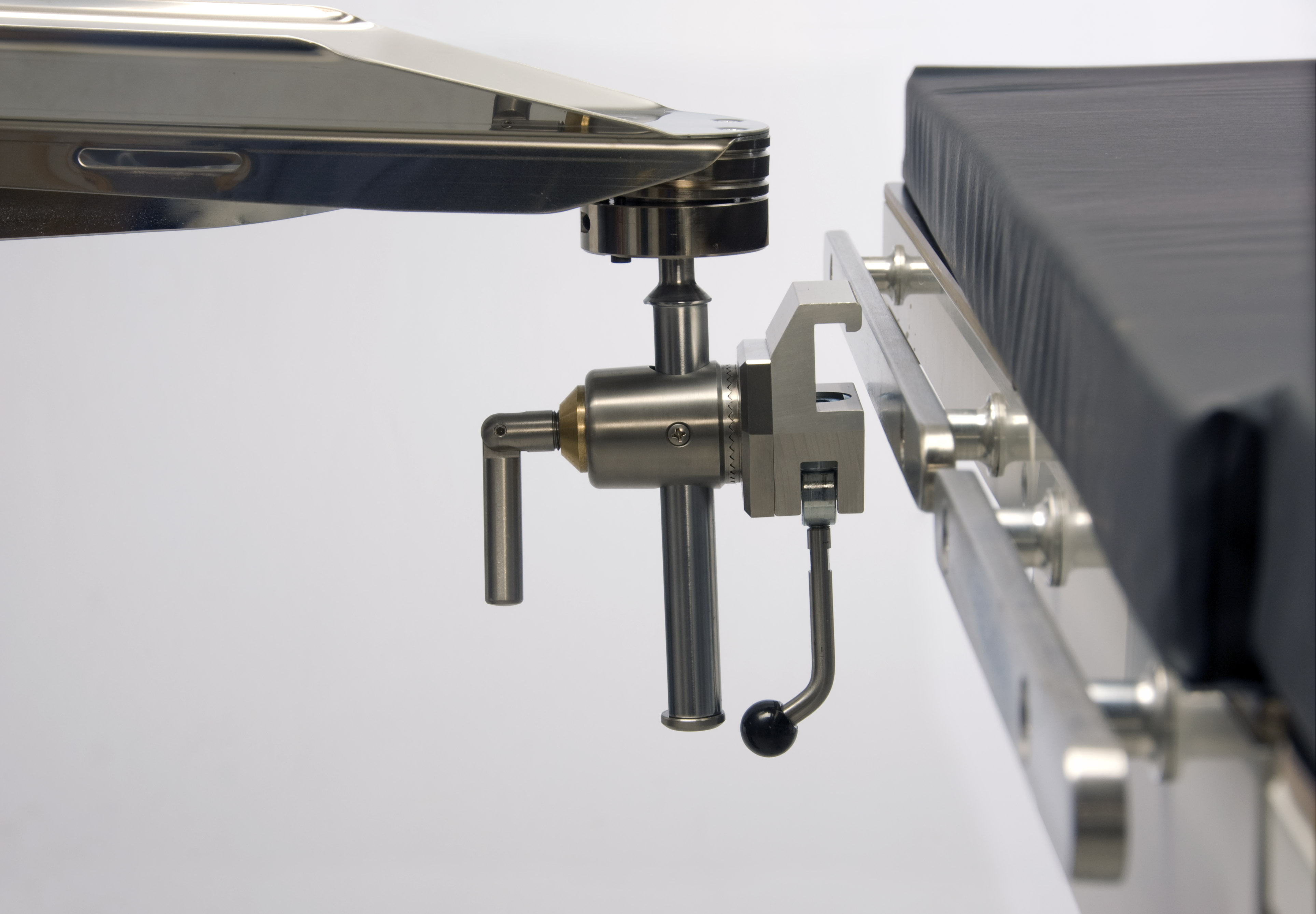 10-387 Armbord med radialfeste – Hospital